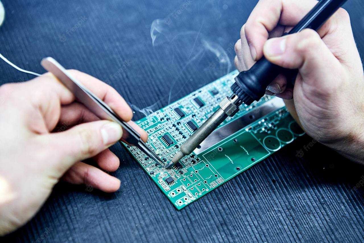 ប្រទេសហូឡង់ គ្រោងទប់ស្កាត់ការនាំចេញឧបករណ៍ផលិតបន្ទះឈីបទៅកាន់ប្រទេសចិន បន្ទាប់ពីមានសម្ពាធពីអាមេរិក ...