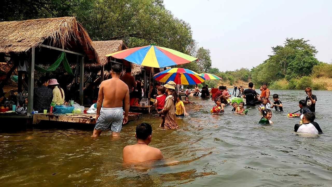 រយៈពេល២ថ្ងៃ ភ្ញៀវទេសចរជាតិ និងអន្តរជាតិ ចំនួនជាង៧០ម៉ឺននាក់ ...
